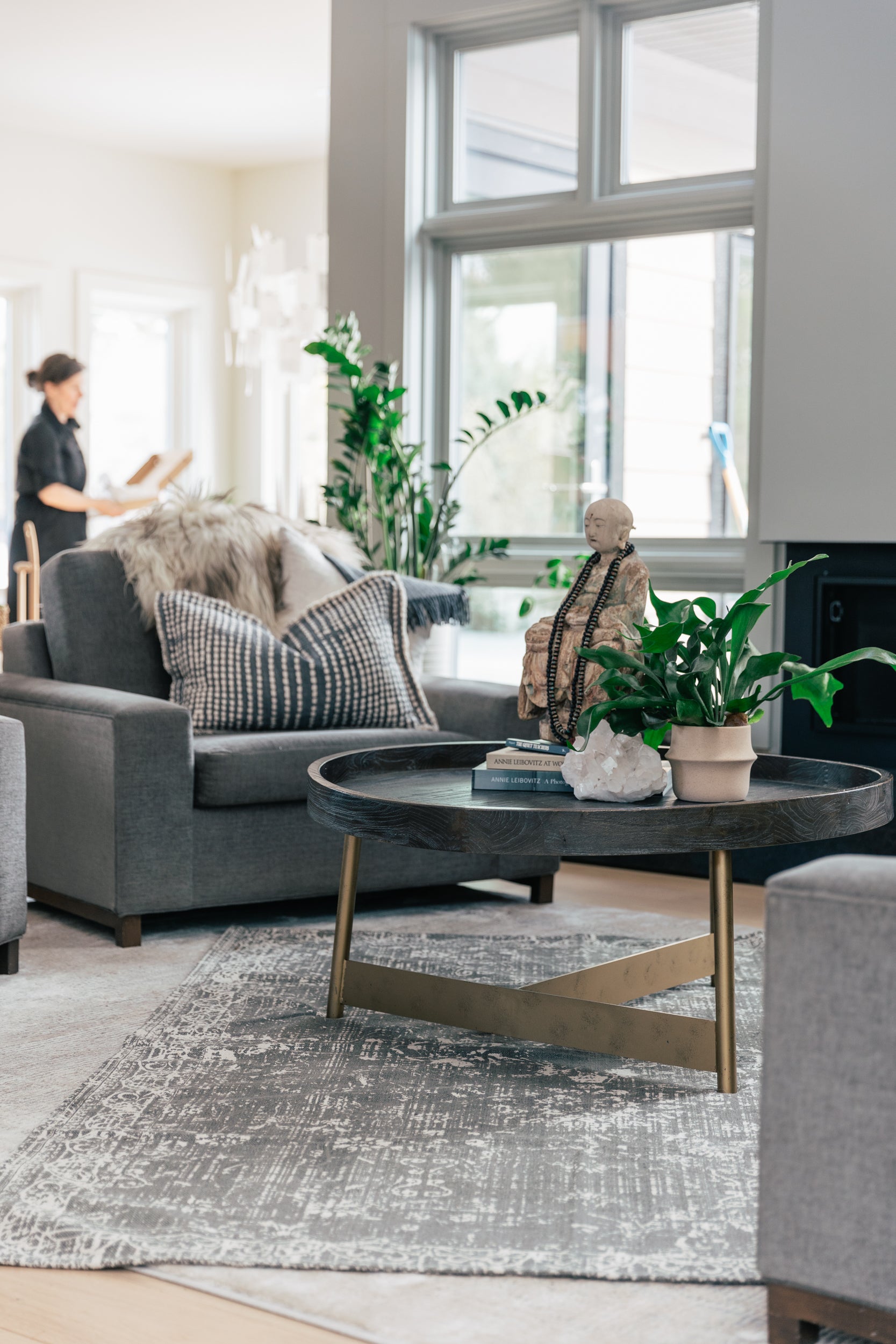 Rugs – The Bellwether